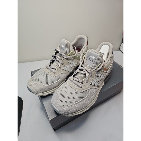 New Balance | Shoes | 6m 75w New Balance 574 Grey Suede Peeks To ...
